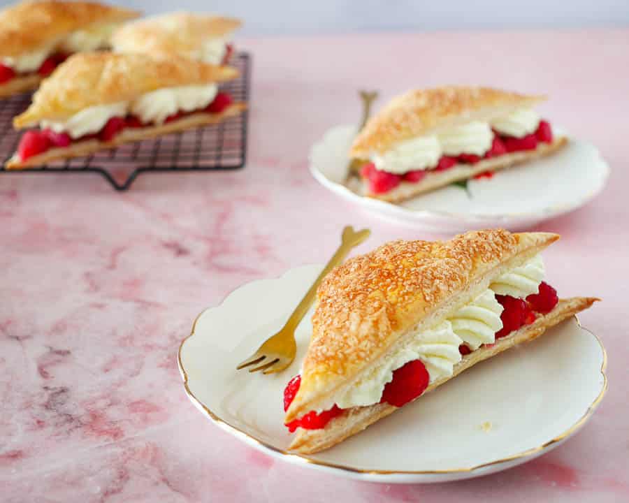 Framboos flappen met slagroom - Foodaholic.nl